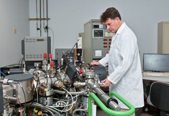 A Deep Dive into Dynamic SIMS vs. static-SIMS