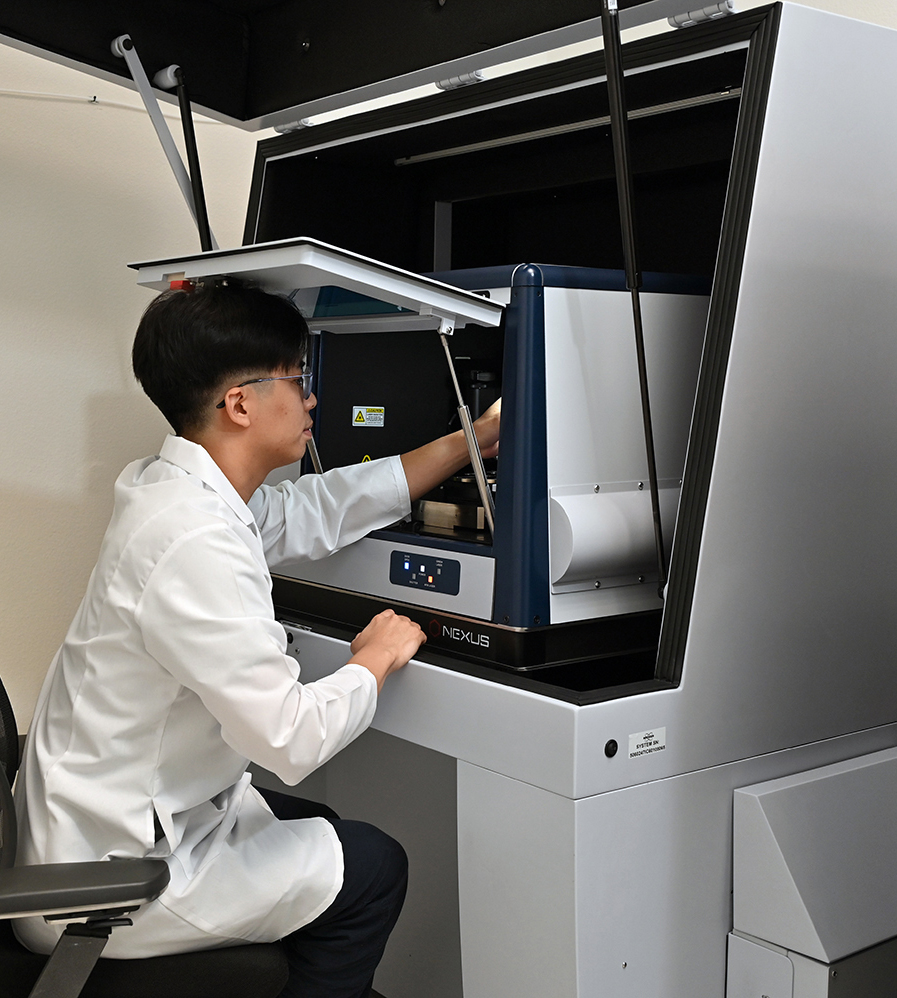 Surface Chemistry at the Nanoscale: Advances in AFM-IR Characterization ...