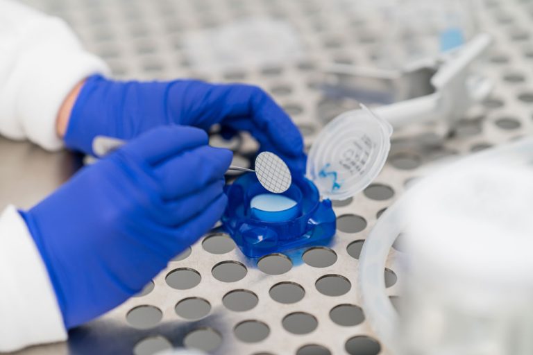 Essentials of Particulate Testing: USP and AAMI TIR42 - EAG Laboratories