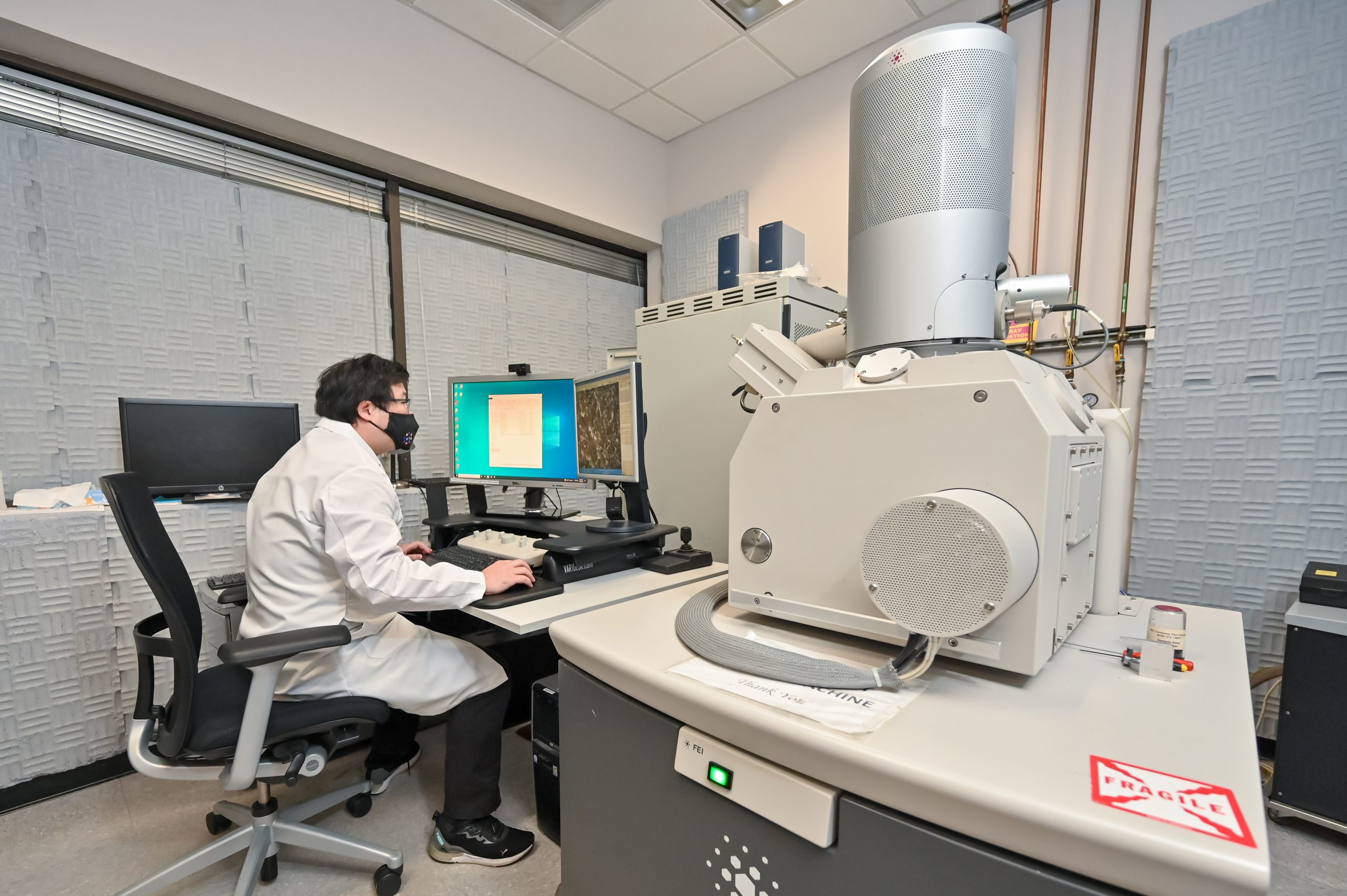 The Power of SEM-EDS in Imaging and Elemental Analysis - EAG Laboratories The Power of SEM-EDS in Imaging and Elemental Analysis - EAG Laboratories